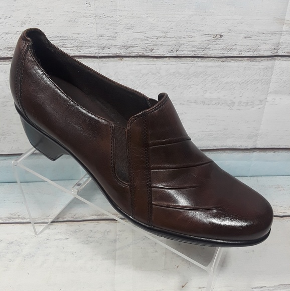 Clarks | Shoes | Clarks Womens Brown Block Heels Clogs Shoe 1 M | Poshmark